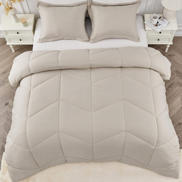 Latitude Run® All Season Microfiber Down Alternative Comforter Wayfair